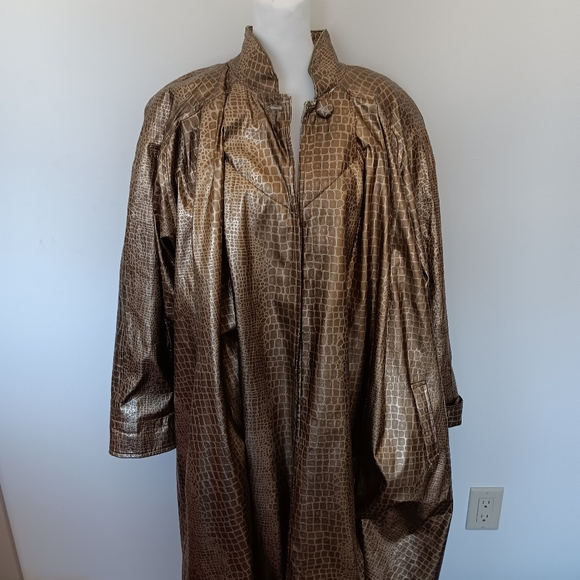 Paris by A. Kazan | Jackets & Coats | 8s Glam Oversized Gold Lam ...